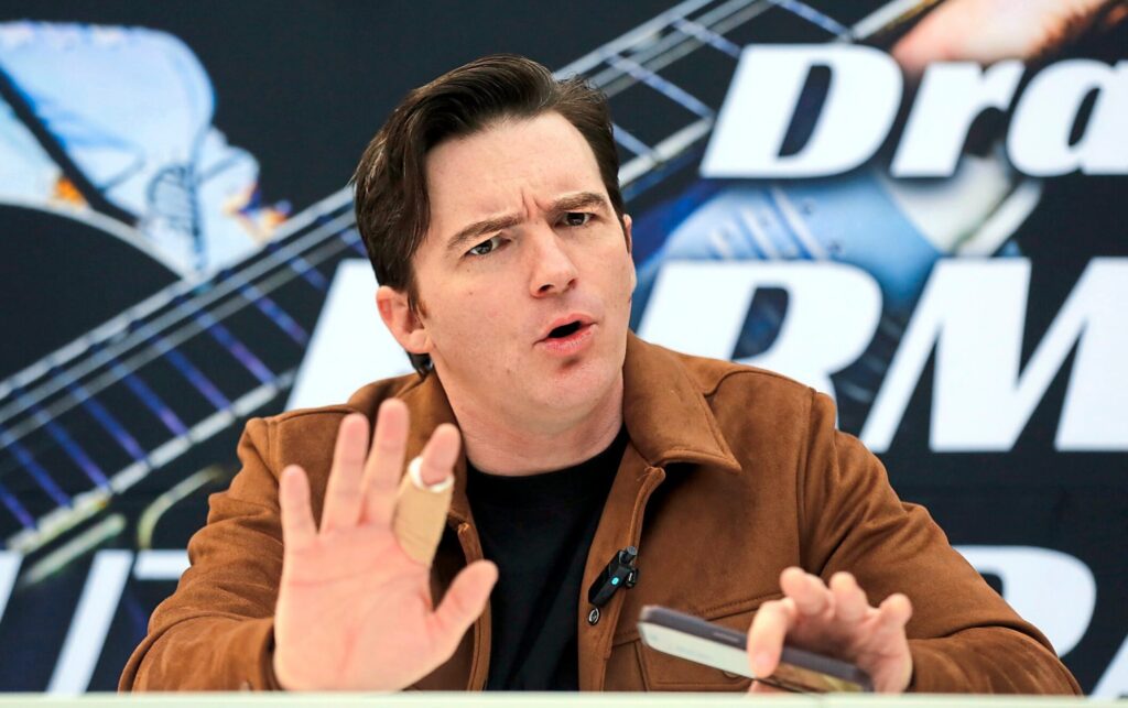 Former Nickelodeon Star Drake Bell Facing Money Woes After Pleading ...